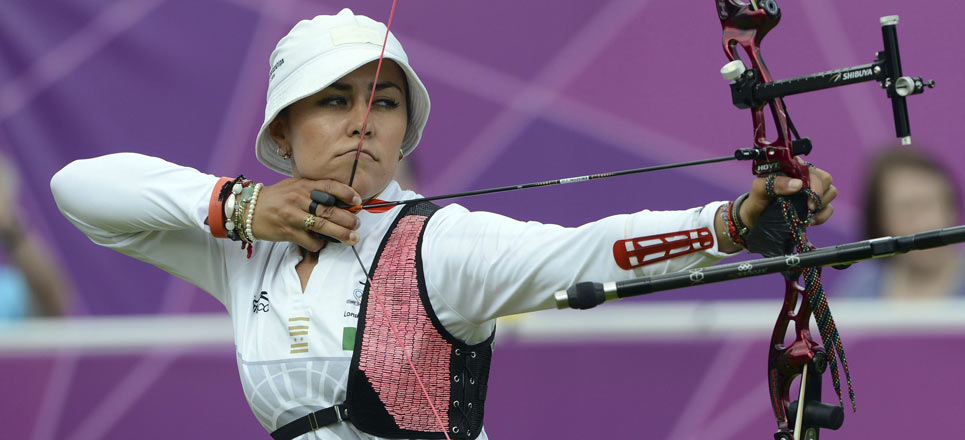 Aida Román pasa a semifinal en tiro con arco | Aristegui Noticias
