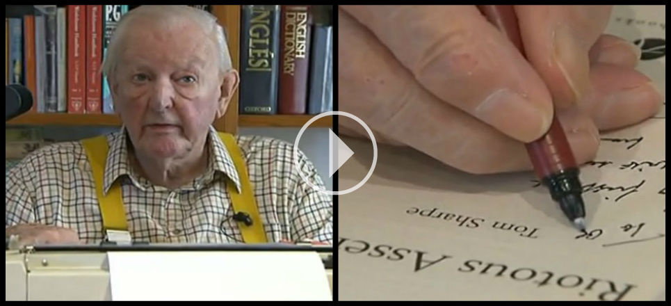 Video: Muere Tom Sharpe, escritor británico | Aristegui Noticias