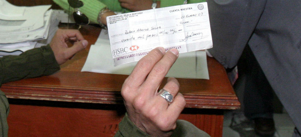 5 mil pesos, monto máximo para cheques al portador en 2014 | Aristegui ...
