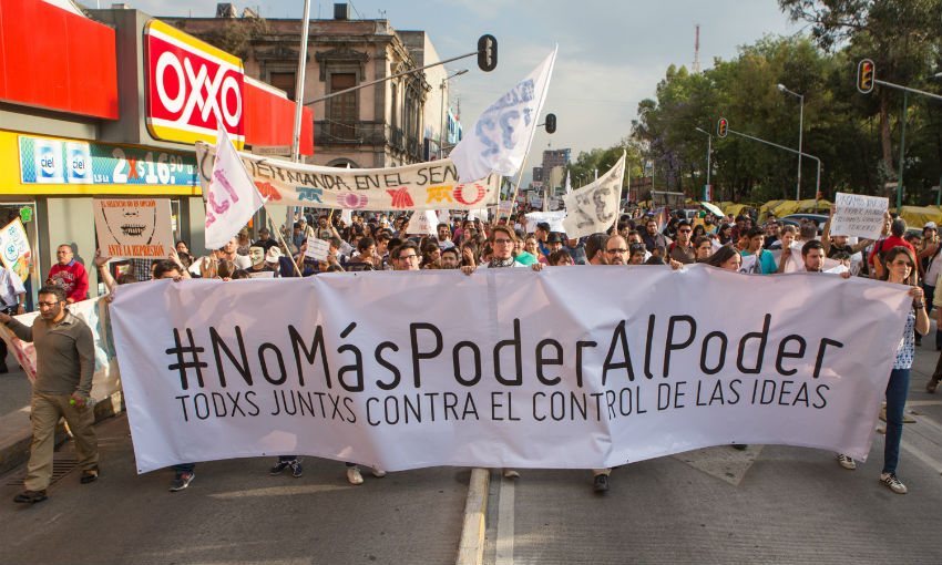 59% de mexicanos está descontento con su sistema político: Pew Center ...