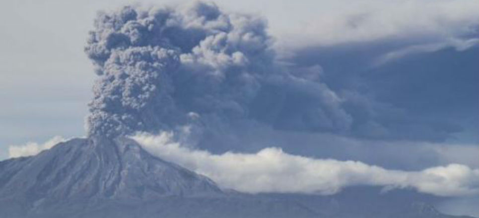 Volcán Calbuco de Chile registra tercera erupción | Aristegui Noticias