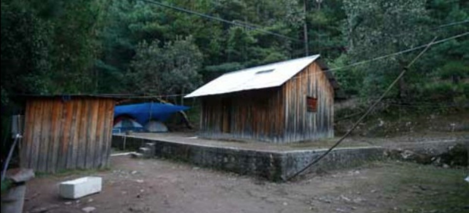 'La Jornada' muestra refugio de "El Chapo" tras su fuga; catean casa de su hermano (Video ...