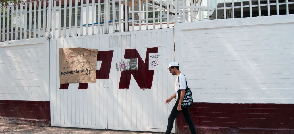 Estudiantes del CECyT 9 regresan este viernes a clases: IPN | Aristegui ...