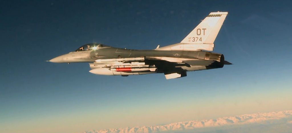 EU prueba nueva bomba termonuclear | Aristegui Noticias