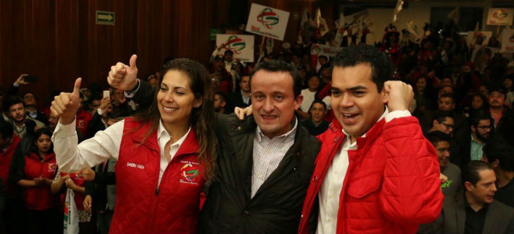 Sandra Vaca, la reclutadora de Cuauhtémoc Gutiérrez, arropa a Mikel ...