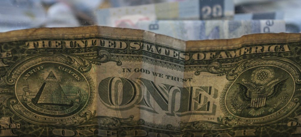 Dólar continúa arriba de los 19 pesos | Aristegui Noticias