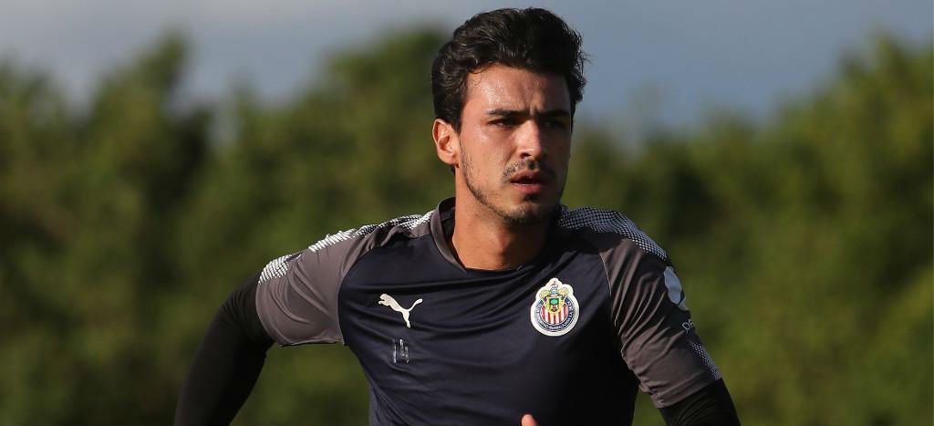 Que siempre sí va a jugar Alanís con Chivas...y luego a España (Video ...