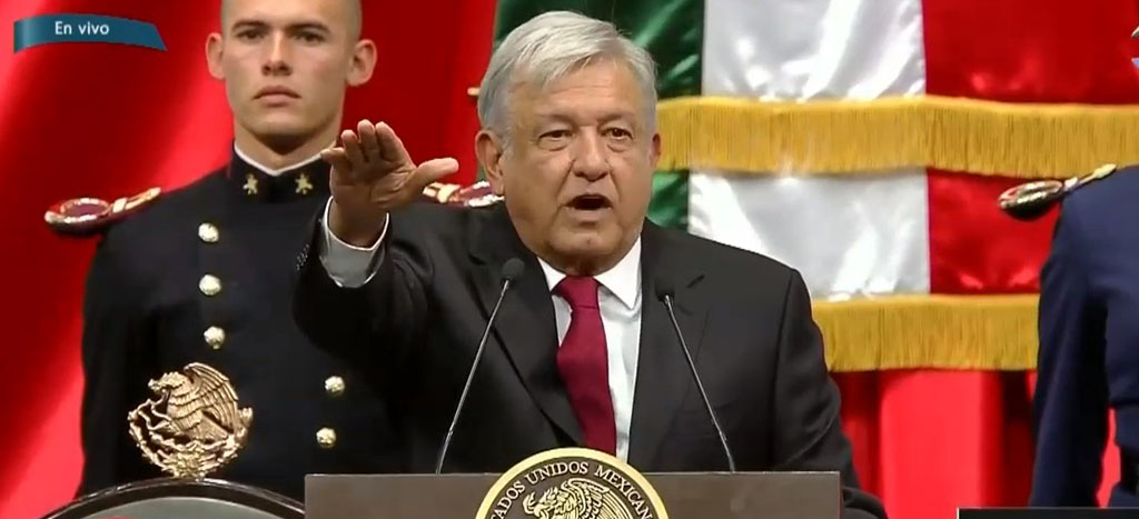 Así tomó protesta Andrés Manuel López Obrador (#Entérate) | Aristegui ...
