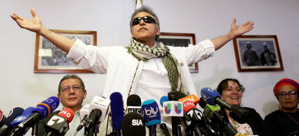 Liberan a exlíder rebelde de las FARC, Jesús Santrich | Aristegui Noticias