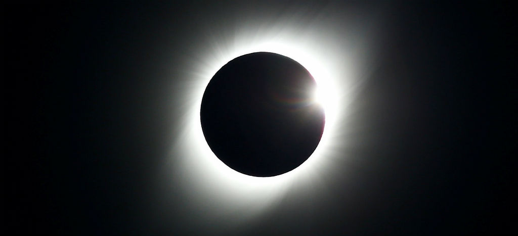 Eclipse solar oscureció cielo chileno durante dos minutos | Video ...