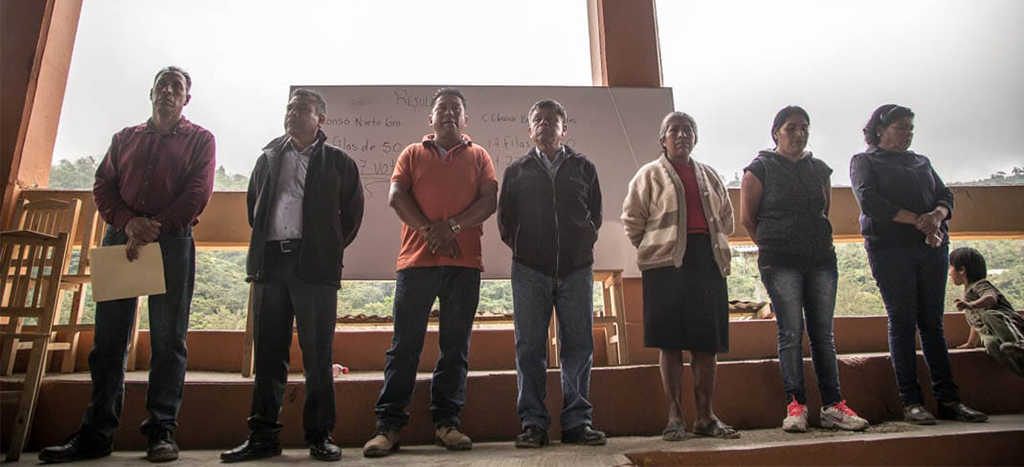 Vence Alonso Nieto en elección de Eloxochitlán, Oaxaca | Video ...