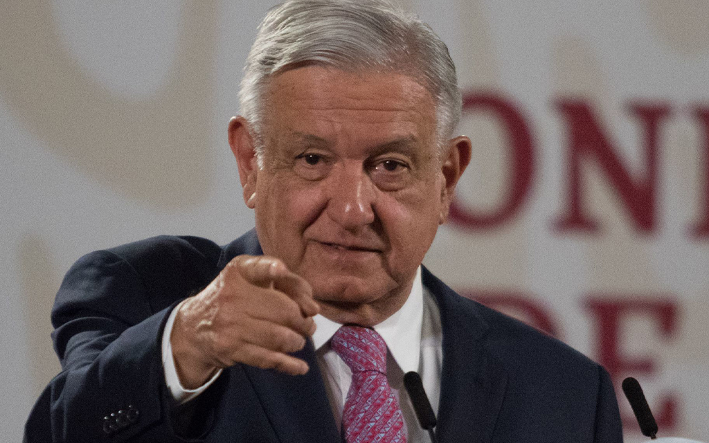 AMLO: En último año de EPN se dieron 10 mil millones en publicidad ...