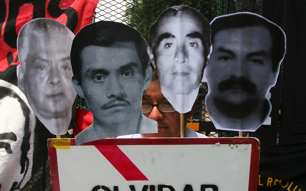 Ordenan detener a exprocurador de Oaxaca por desaparición de miembros ...