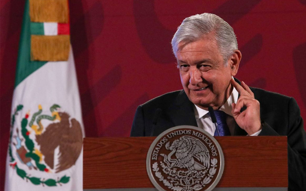 Presenta AMLO contratos públicos de Nexos y Letras Libres | Video ...