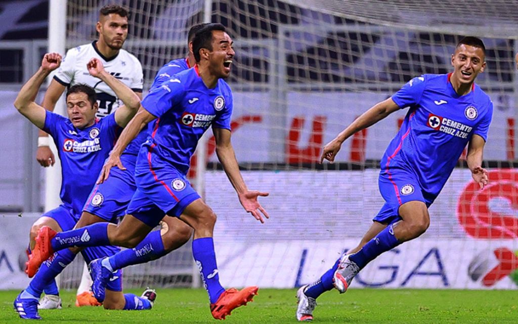 Semifinales: Cruz Azul arrolla 4 a 0 a Pumas | Aristegui Noticias