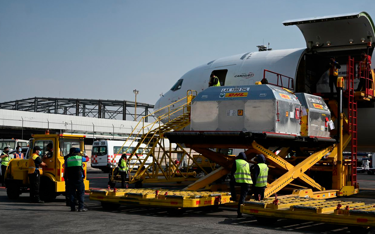 Llega nuevo lote de 600 mil 600 vacunas de Pfizer-BioNTech a México ...