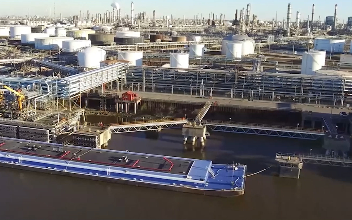 Defiende Nahle compra de refinería de Shell en Texas y construcción de ...