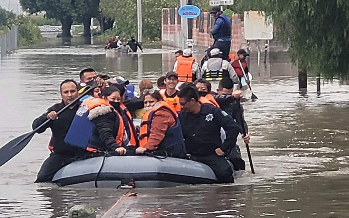 Evacúan a más de 2 mil personas tras inundación en San Juan del Río ...