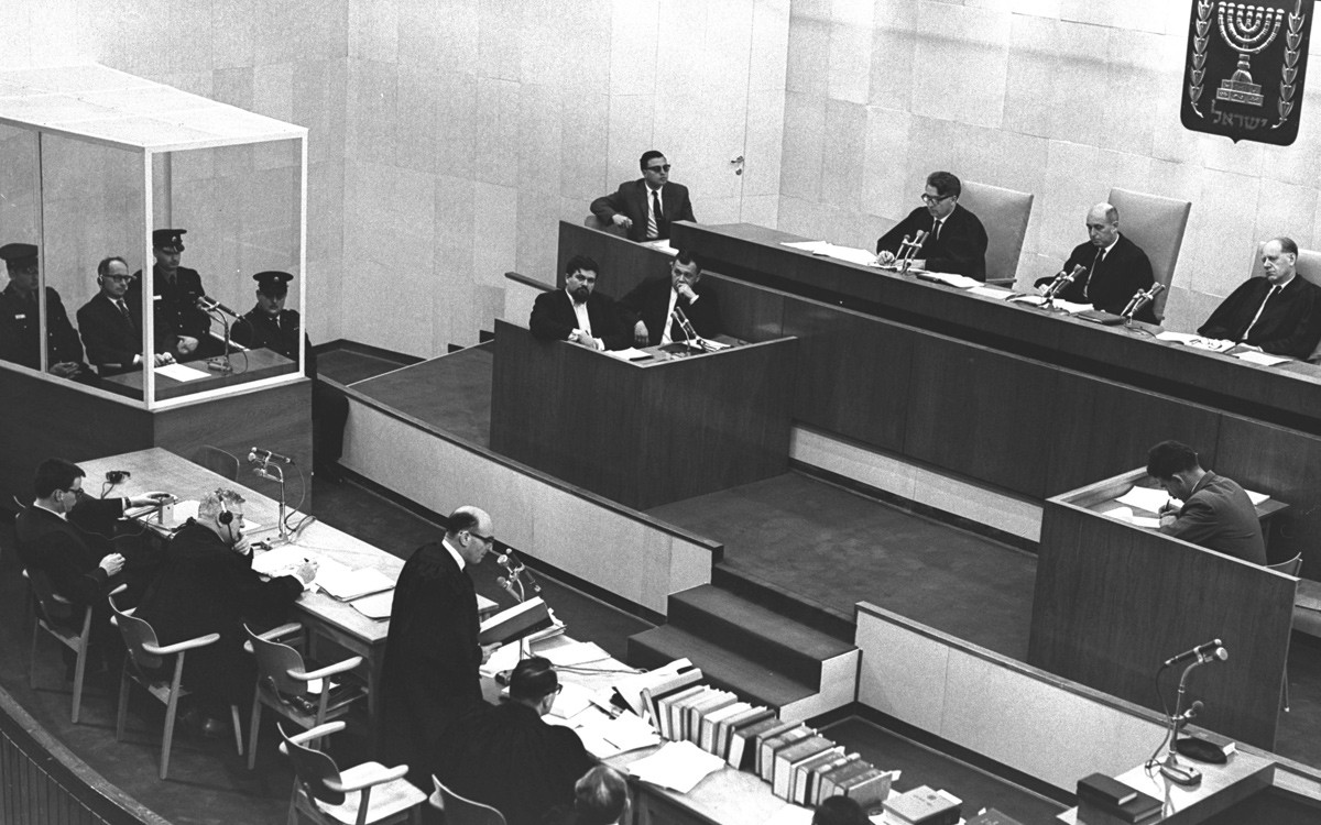 Hoy En La Historia El Intento De Asesinar Al último Zar La Captura Del Nazi Eichmann