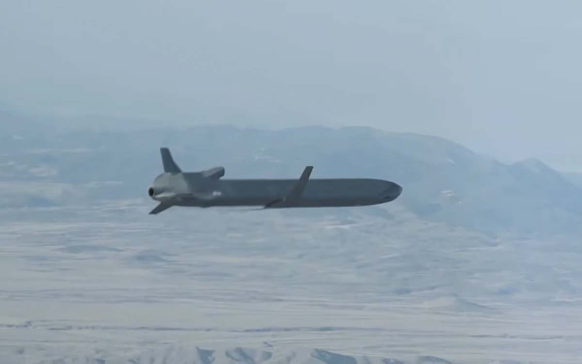 Estados Unidos anuncia que probó con éxito un misil hipersónico | Aristegui Noticias