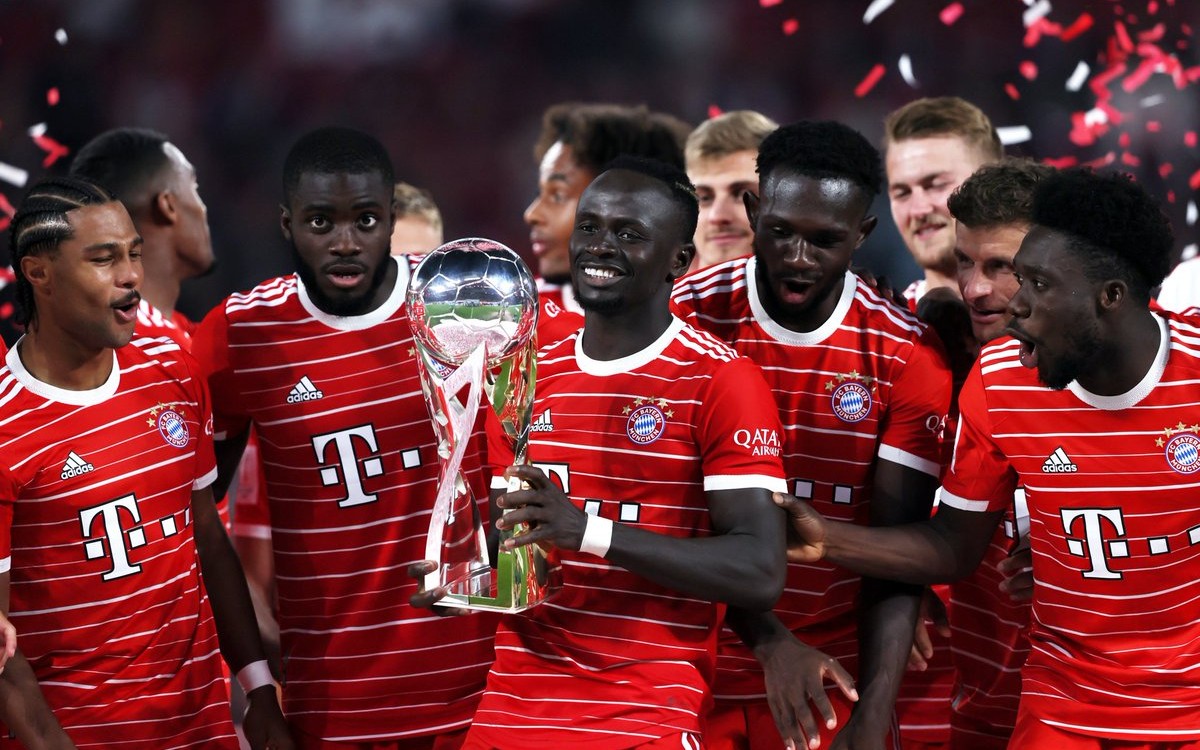 Levanta Bayern Munich la Supercopa de Alemania | Video | Aristegui Noticias