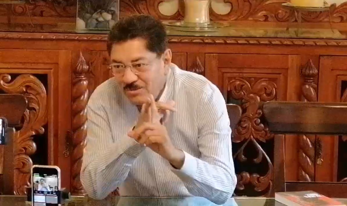 Reaparece Ulises Ruiz en Oaxaca, y se destapa como candidato ...