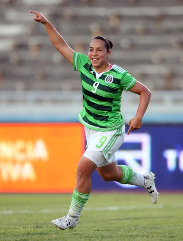 Acabó la necedad, regresa Charlyn Corral al Tricolor Femenil | Tuit ...