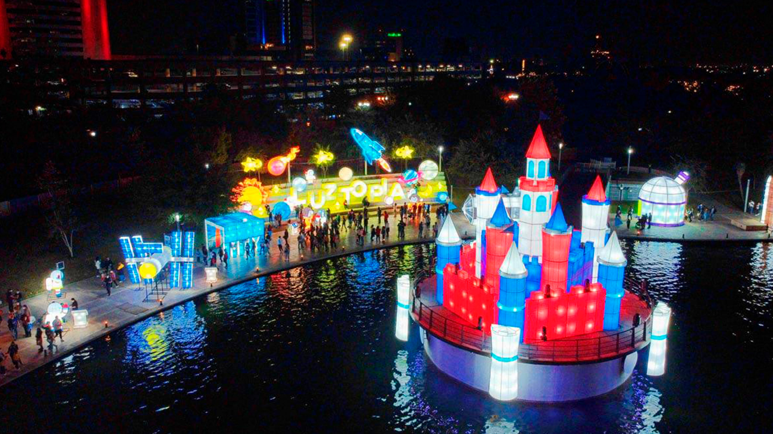 Llega la Navidad a Monterrey con festival de luces en Parque Fundidora ...