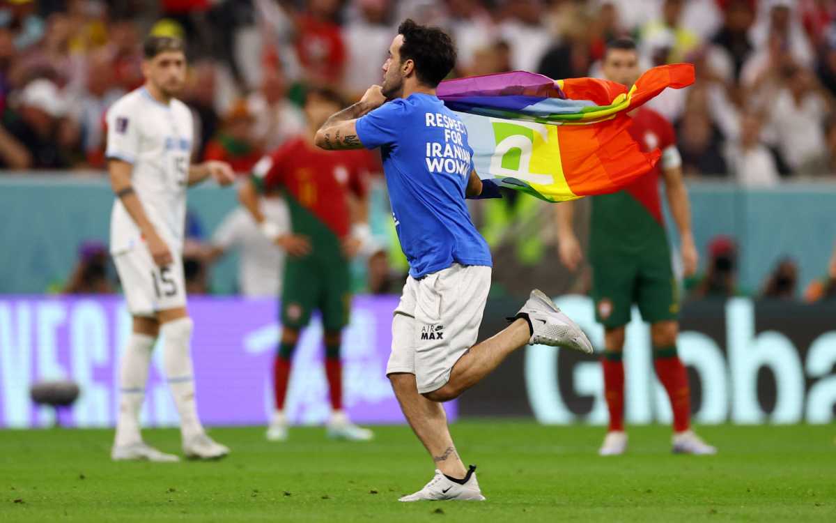 Así fue la protesta en el Mundial que no apareció en la transmisión ...