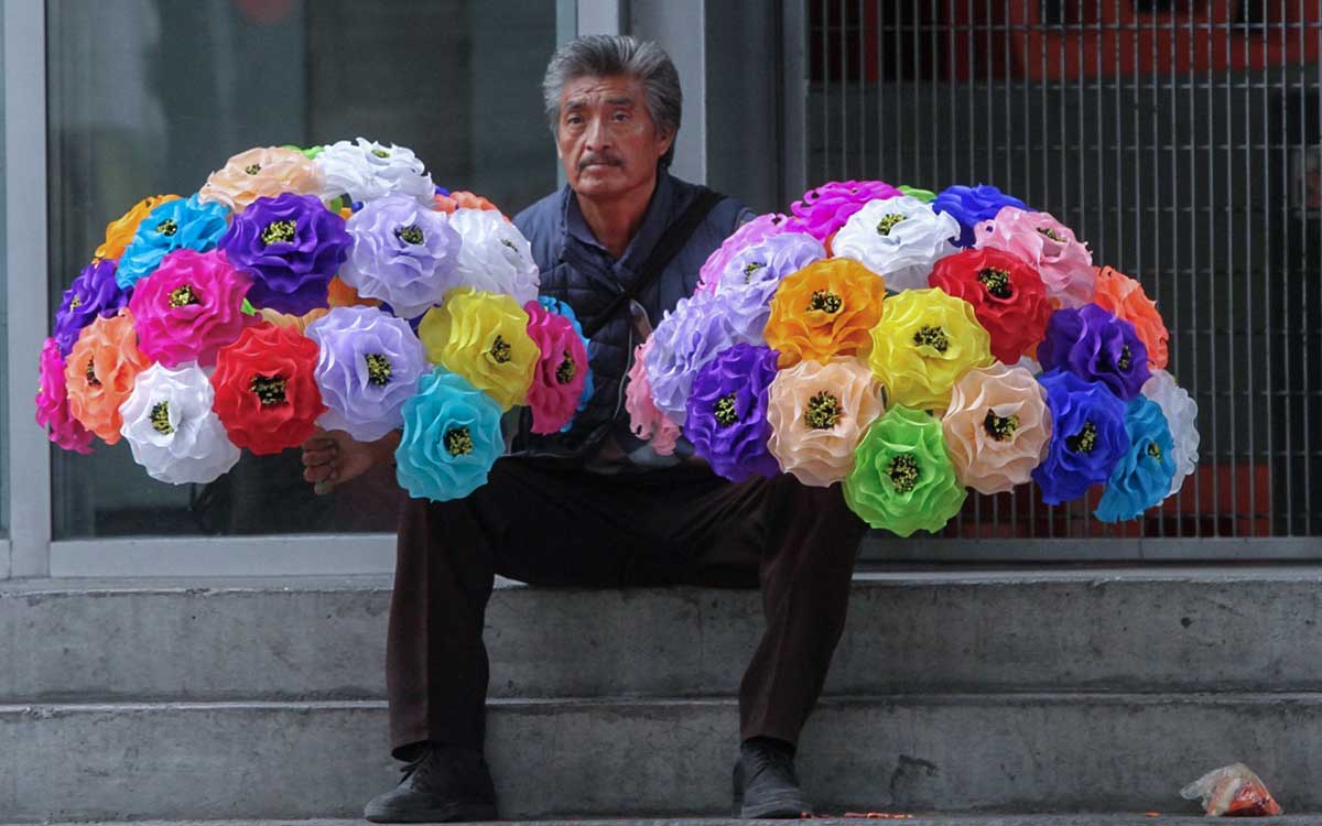 La economía informal representa el 23.7% del PIB: INEGI | Aristegui ...