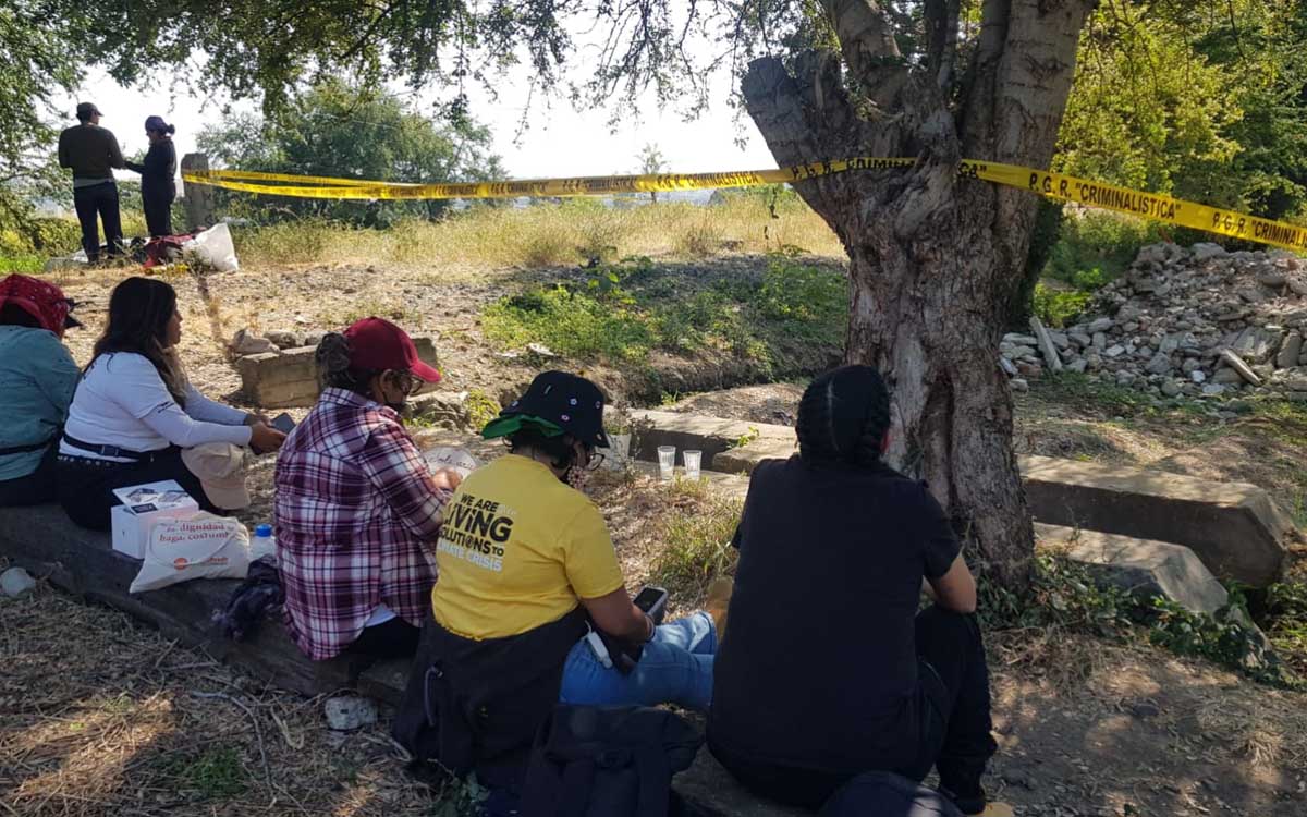 Cuerpos en fosa clandestina de Cuautla tenían tres semanas de enterrados: Brigada | Aristegui ...