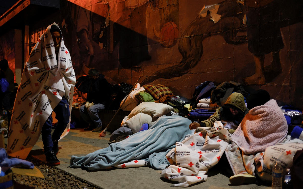 Casa Blanca acusa a gobernador de Texas de poner en peligro la vida de ...