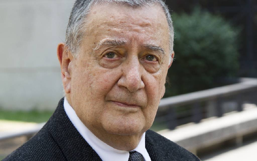 El escritor y periodista Alberto Dallal recibe el Reconocimiento Danza UNAM 2022 | Aristegui ...