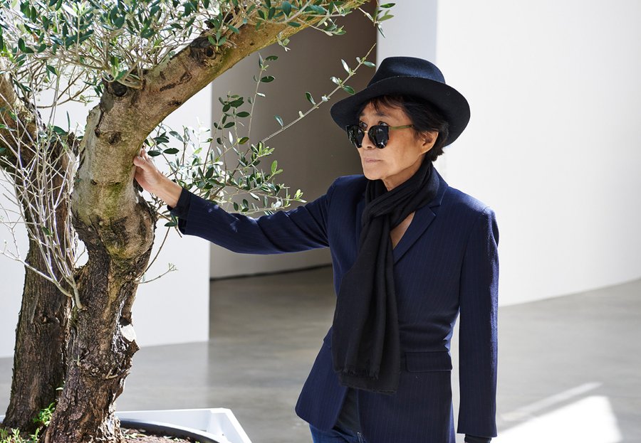 Yoko Ono celebra 90 años con mensajes de sus admiradores | Aristegui ...