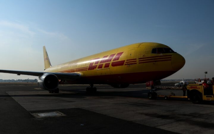 Aterriza en el AIFA primer avión de carga | Aristegui Noticias