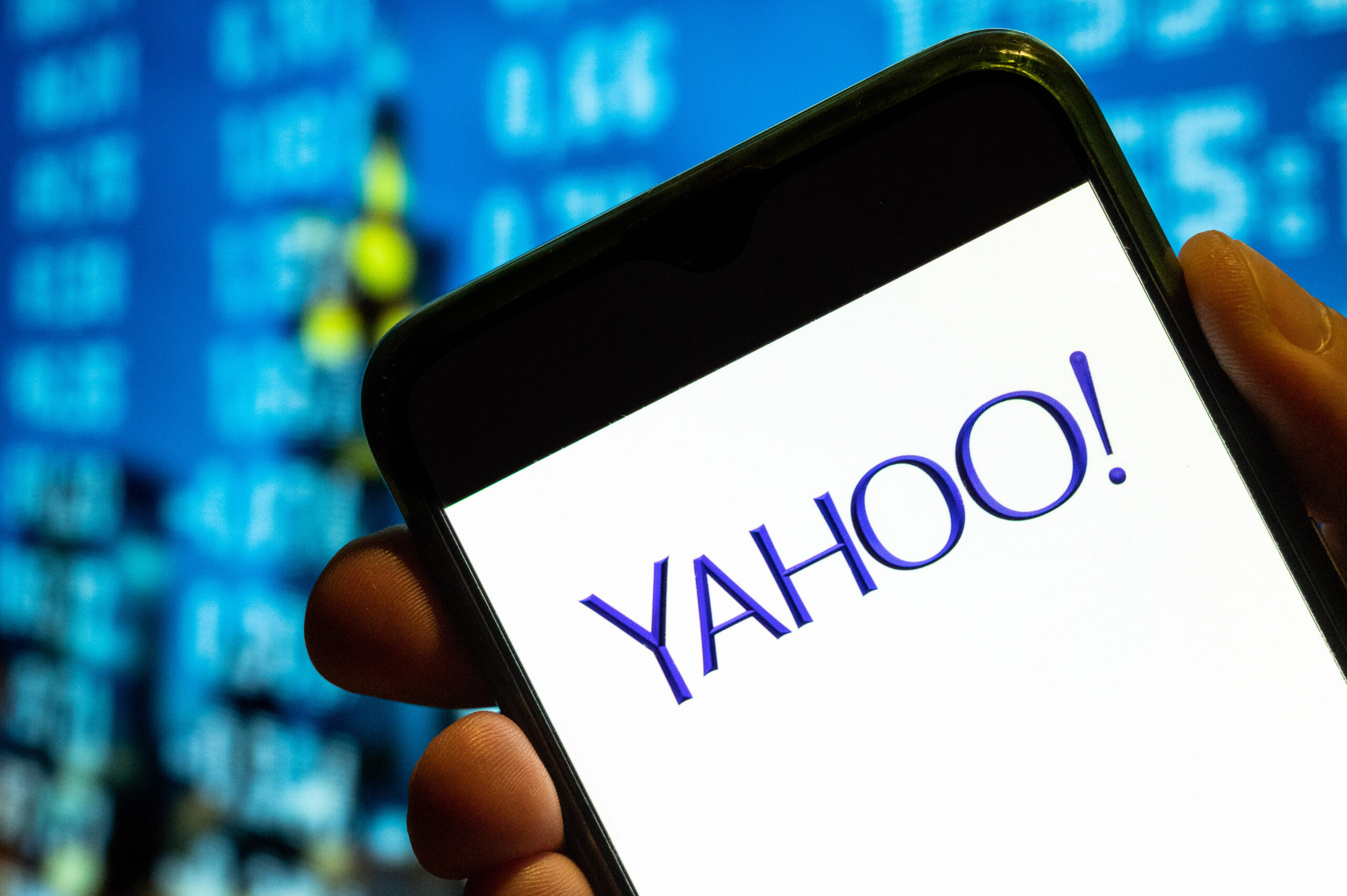 Yahoo también se une a los despidos masivos; recortará más del 20% de su plantilla | Aristegui ...