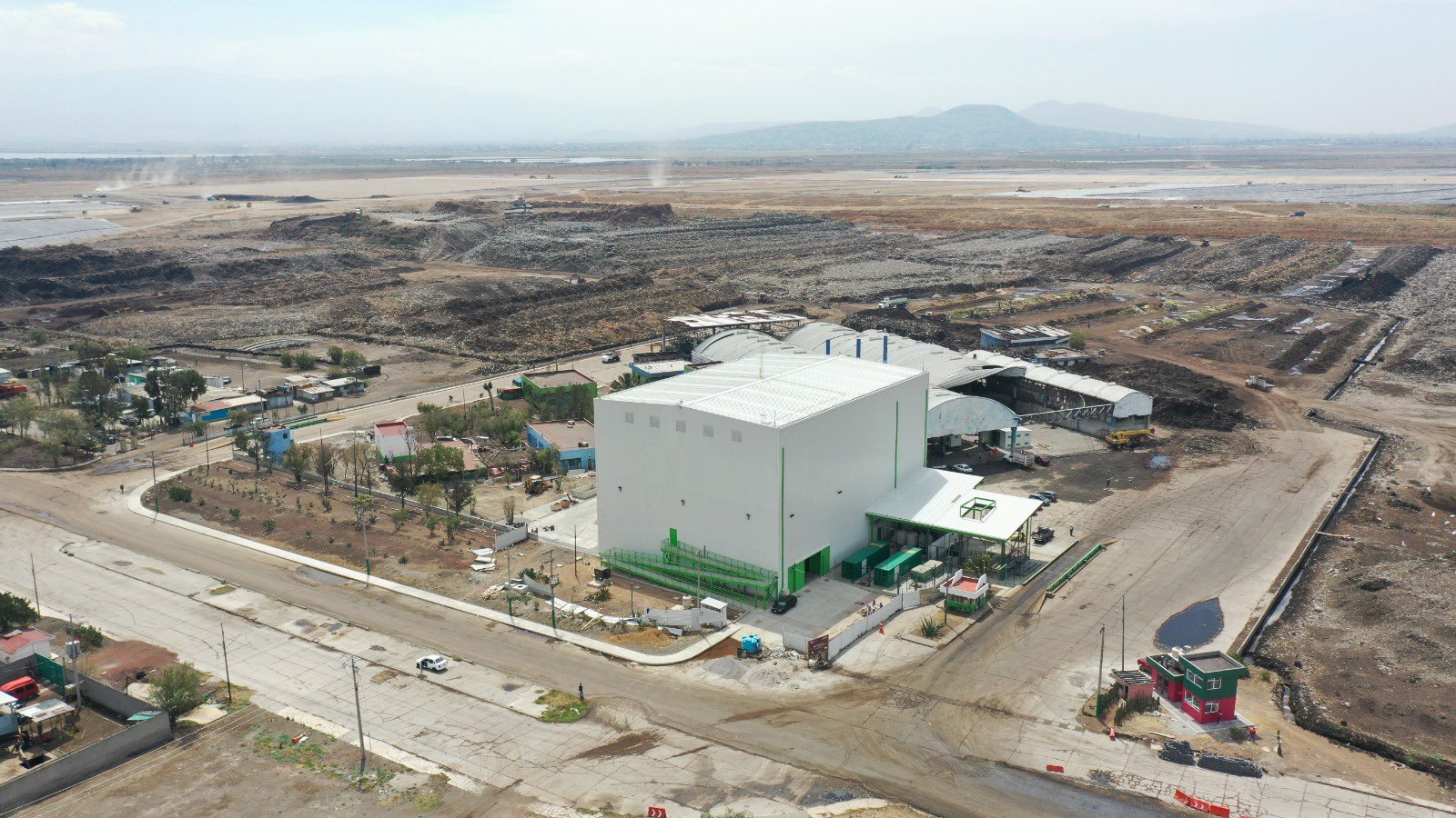 Recorre Sheinbaum la planta de carbonización hidrotermal, la más grande ...