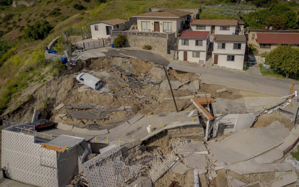 Colapsa segundo edificio en Tijuana | Video | Aristegui Noticias