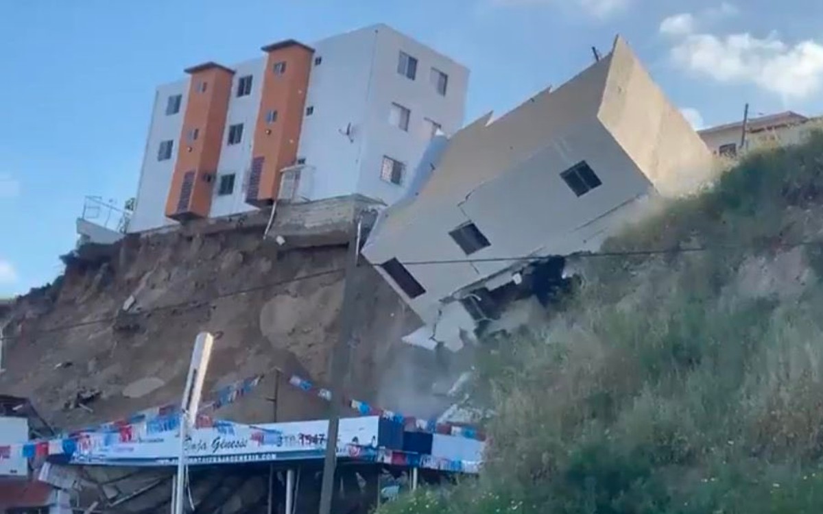 Colapsa segundo edificio en Tijuana | Video | Aristegui Noticias
