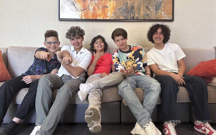 El grupo Menudo regresa con nuevos integrantes y música bilingüe ...