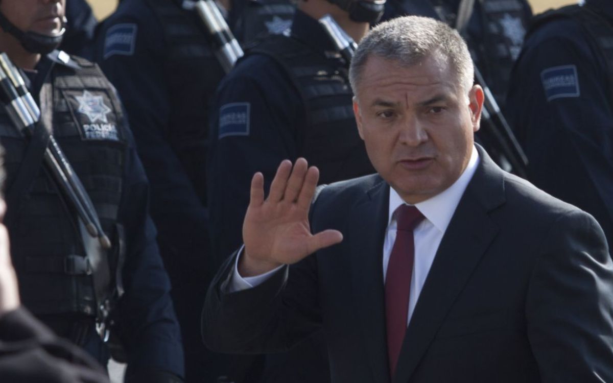 Aristegui en Vivo: Vinculan a proceso a familiares de García Luna; Álex ...