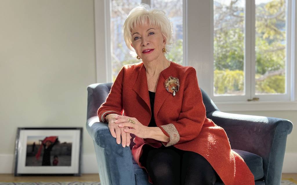 Isabel Allende, desde diferentes miradas | Aristegui Noticias