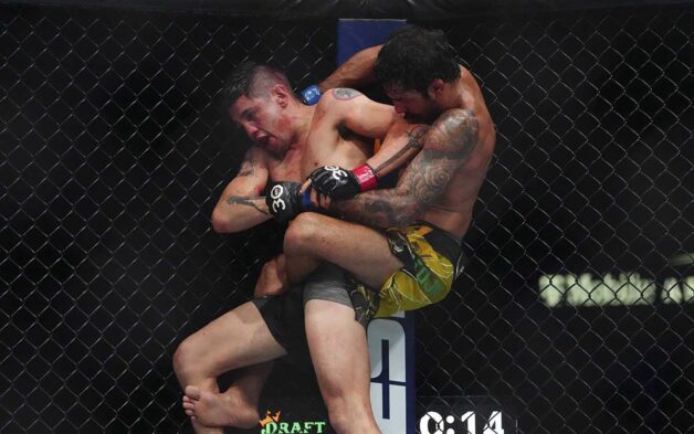 Alexandre Pantoja arrebata el cinturón de la UFC a Brandon Moreno ...