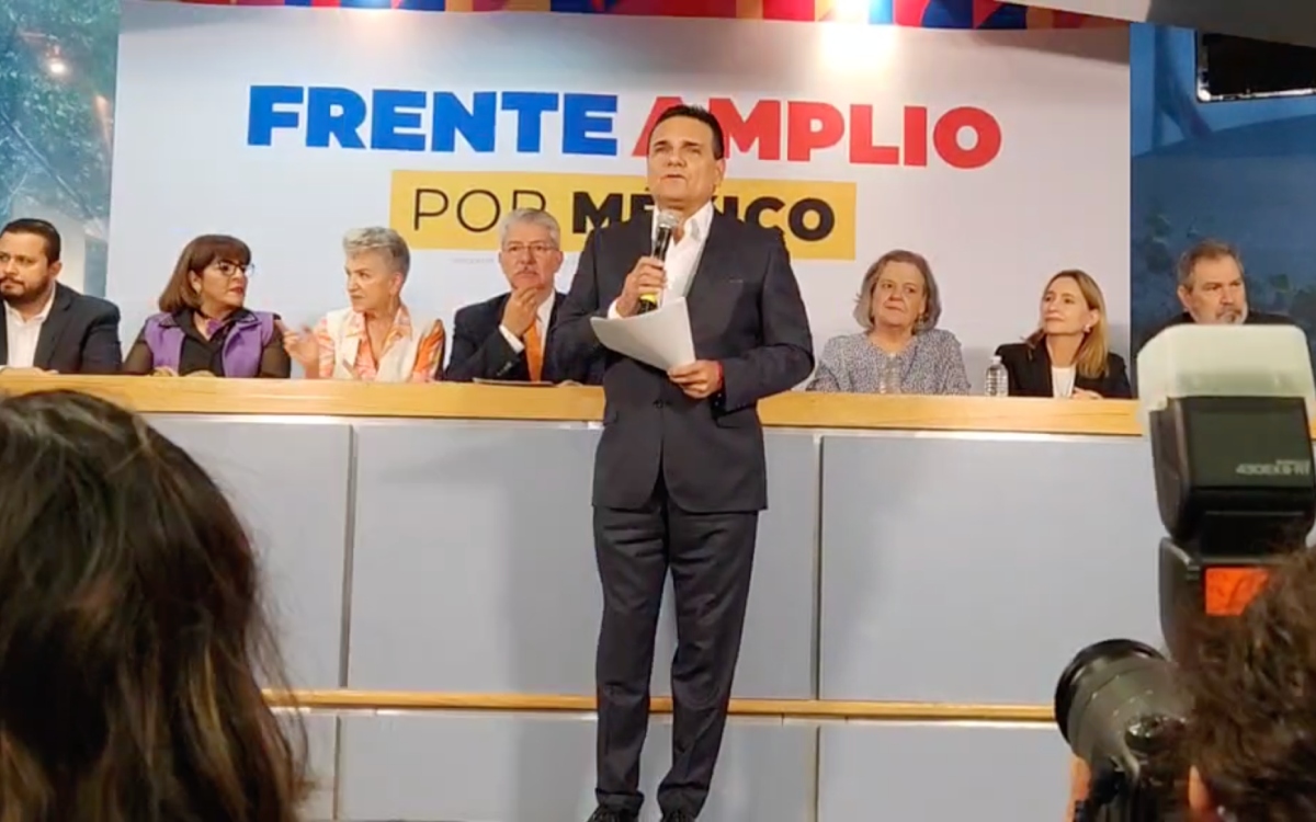 Silvano Aureoles Se Registra Como Aspirante De Va Por México A Pesar De