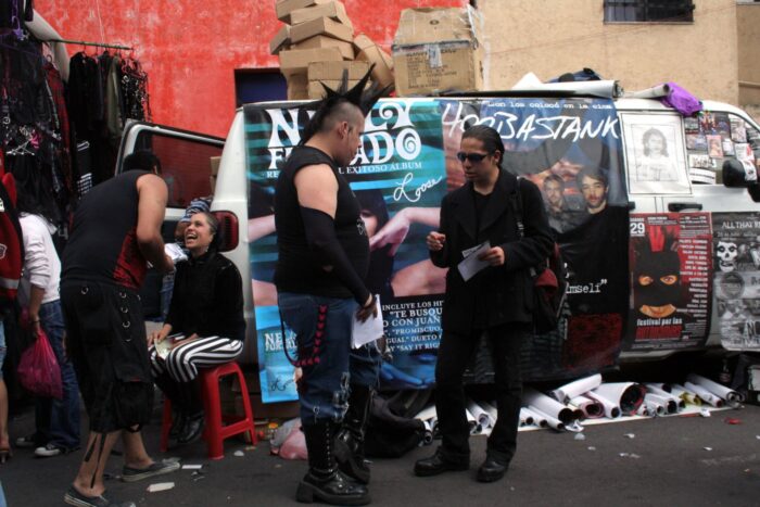 El Tianguis del Chopo es declarado Patrimonio Cultural de la CDMX ...