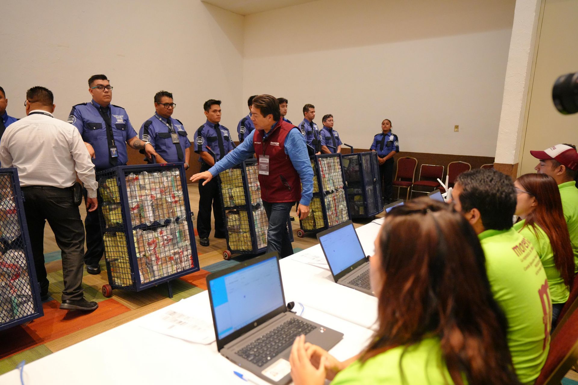 Gobernadoras, gobernadores y el jefe de GobCDMX respaldan consulta de ... Gobernadoras, gobernadores y el jefe de GobCDMX respaldan consulta de ...