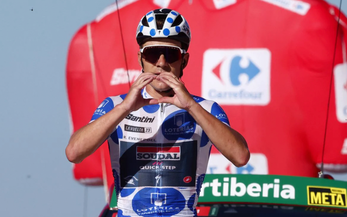La Vuelta 2023: Remco Evenepoel firma el triplete en la Etapa 18 | Video | Aristegui Noticias