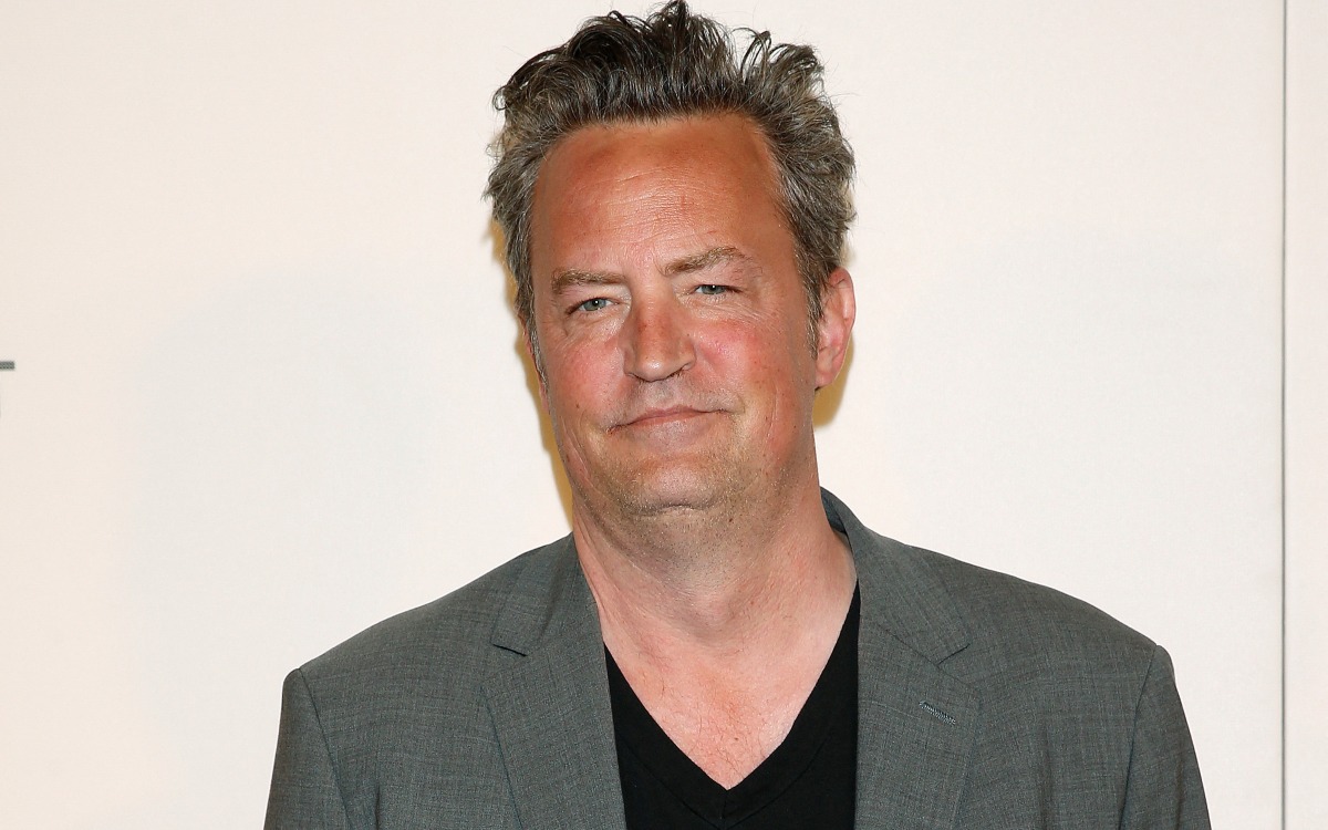 Murió Matthew Perry, actor de 'Friends', a los 54 años | Aristegui Noticias