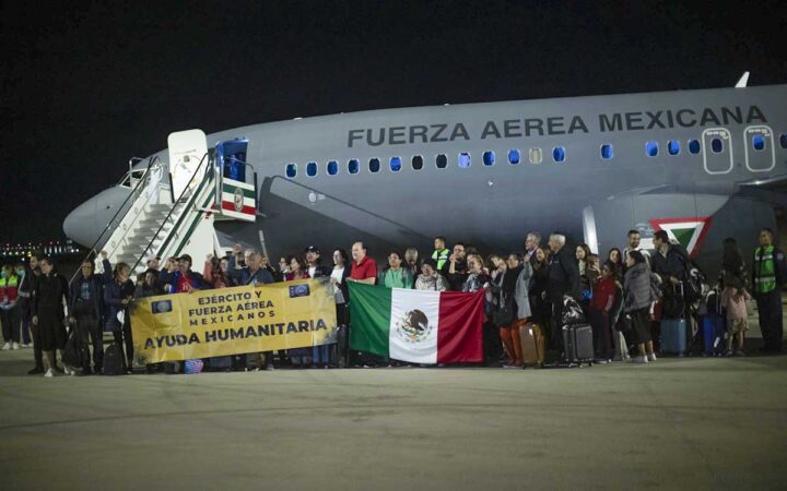 Llega a México segundo avión desde Israel con 144 connacionales; 287 personas fueron repatriadas ...