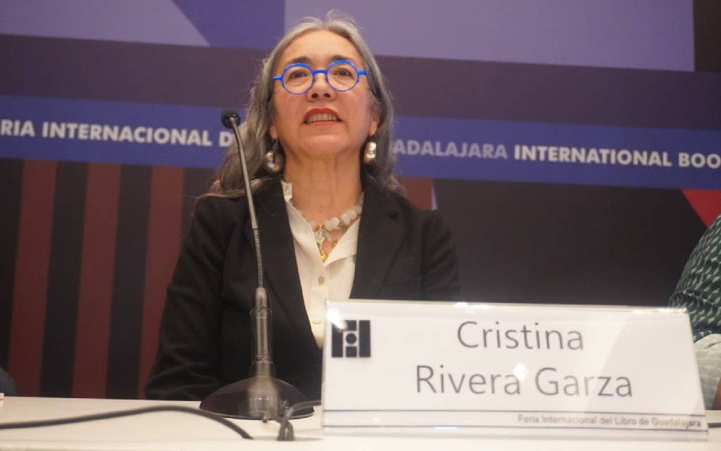 "No tomo a la ligera ser la primera escritora integrante de El Colegio Nacional": Cristina ...